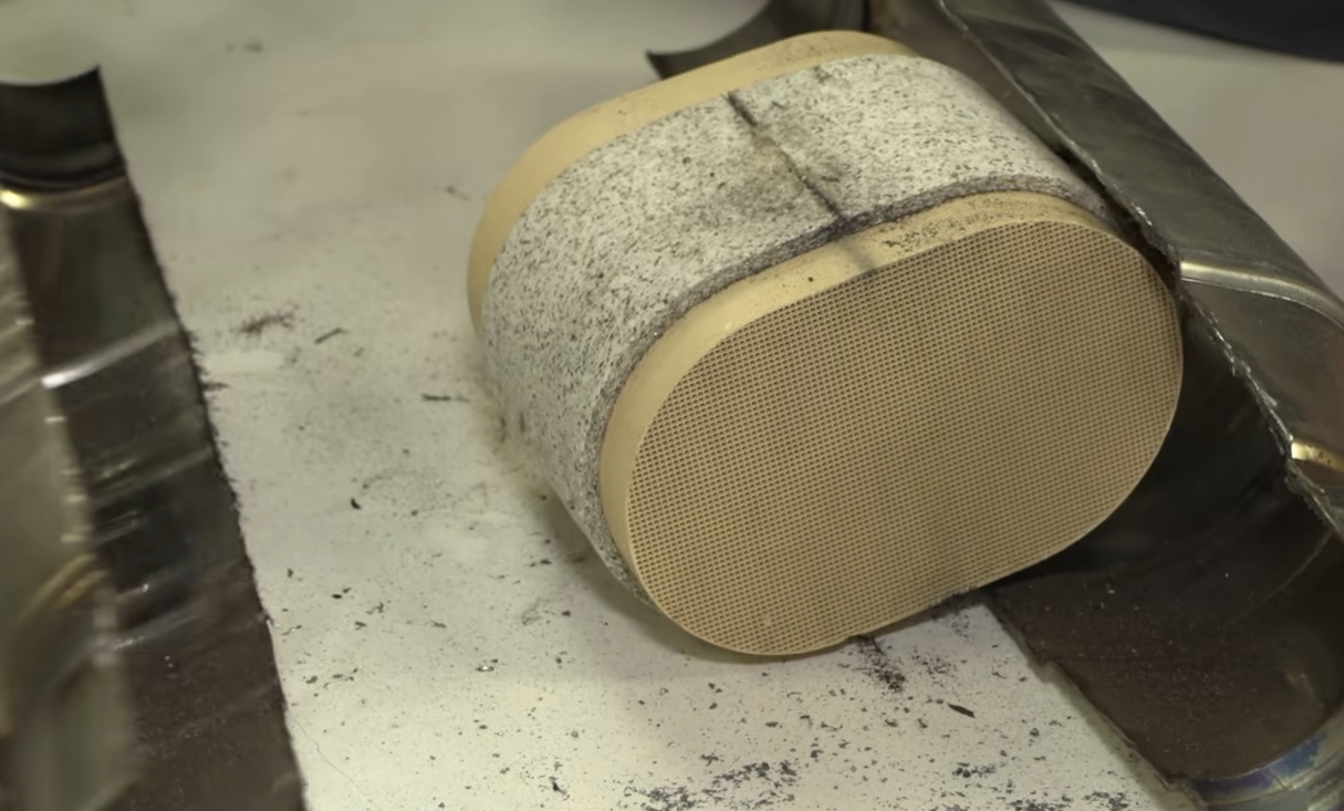 How Many Catalytic Converters Are in a Car? - CarProfy