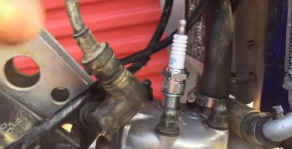 How to Read a 2 Stroke Spark Plug? - CarProfy