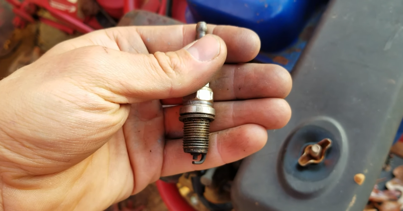 What Is the Thread Size of a Spark Plug? - CarProfy