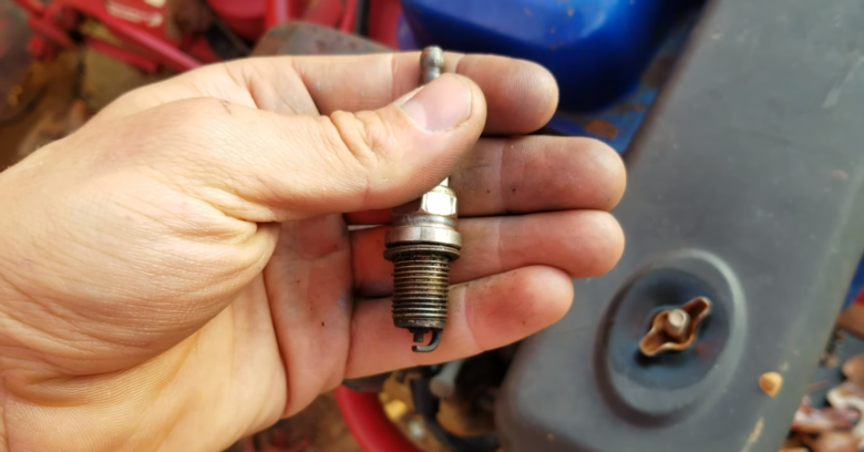 What Is the Thread Size of a Spark Plug? - CarProfy